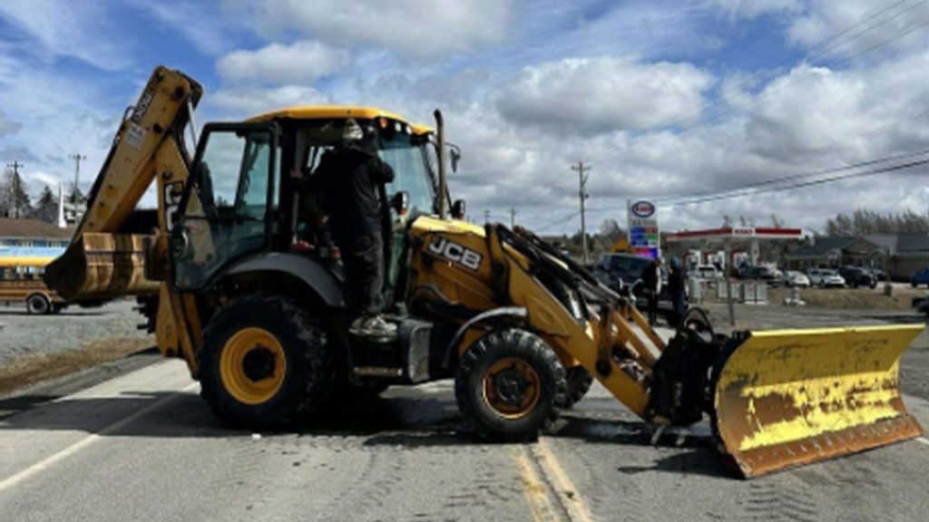 N.S. premier blasts First Nation highway blockades